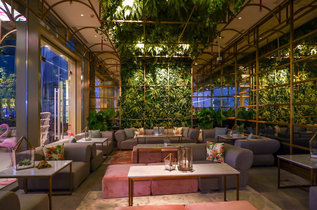 Dining at Pierre’s Bistro & Bar in Dubai – You Could Travel