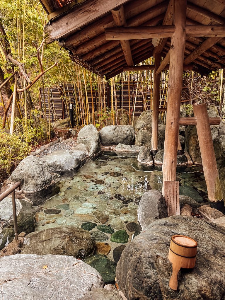 Staying at Nishiyama Onsen Keiunkan – You Could Travel