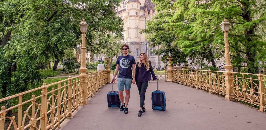 Meet the best travel backpack which turns into a small suitcase – You ...